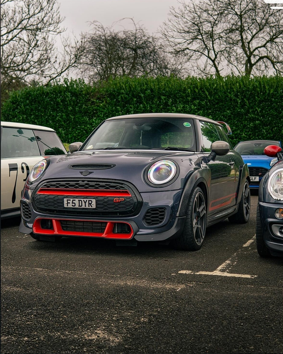 Mini Cooper GP3 with some short number plates – Delta Plates
