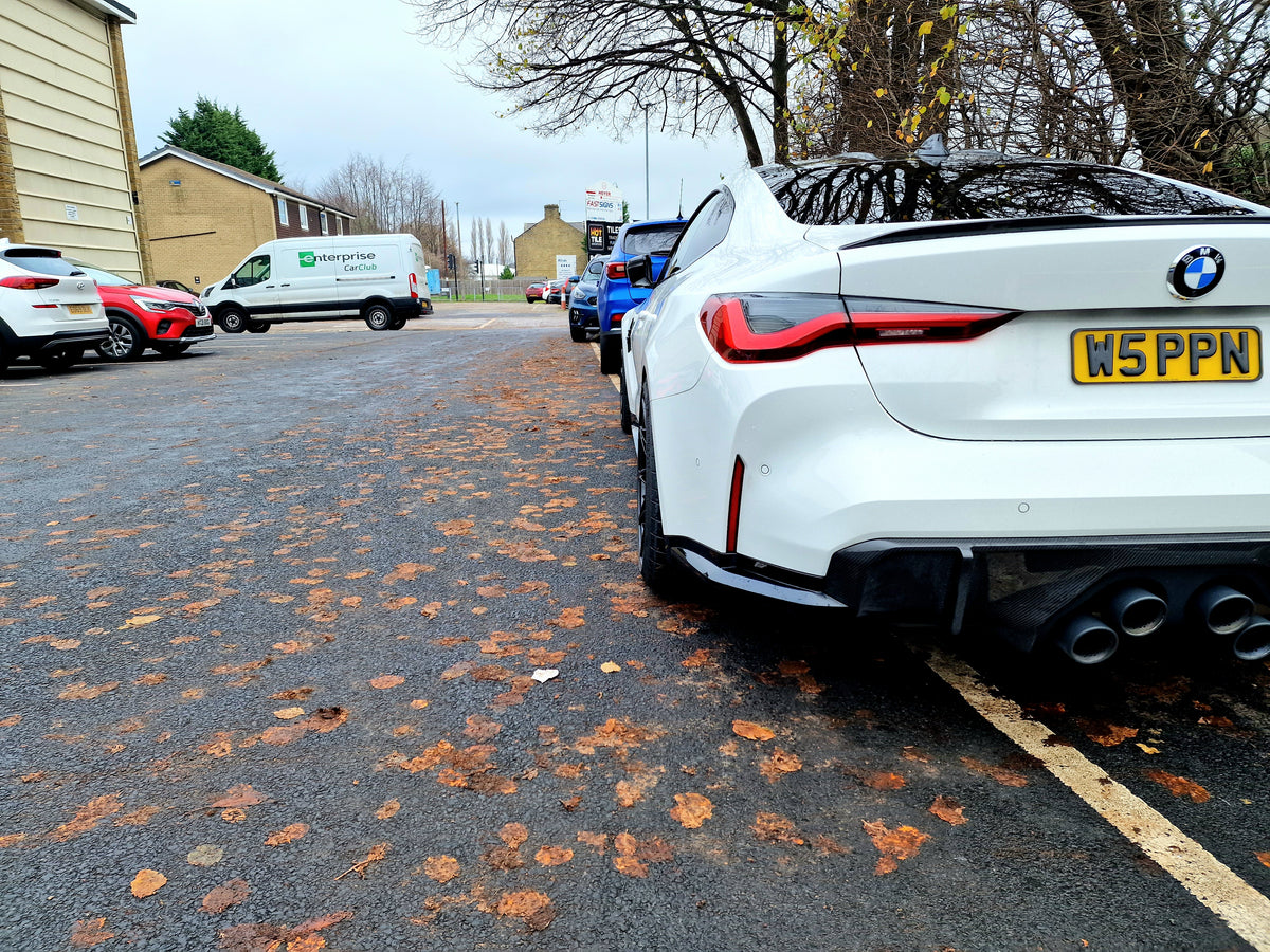 BMW M4 with some short 4D gel plates – Delta Plates