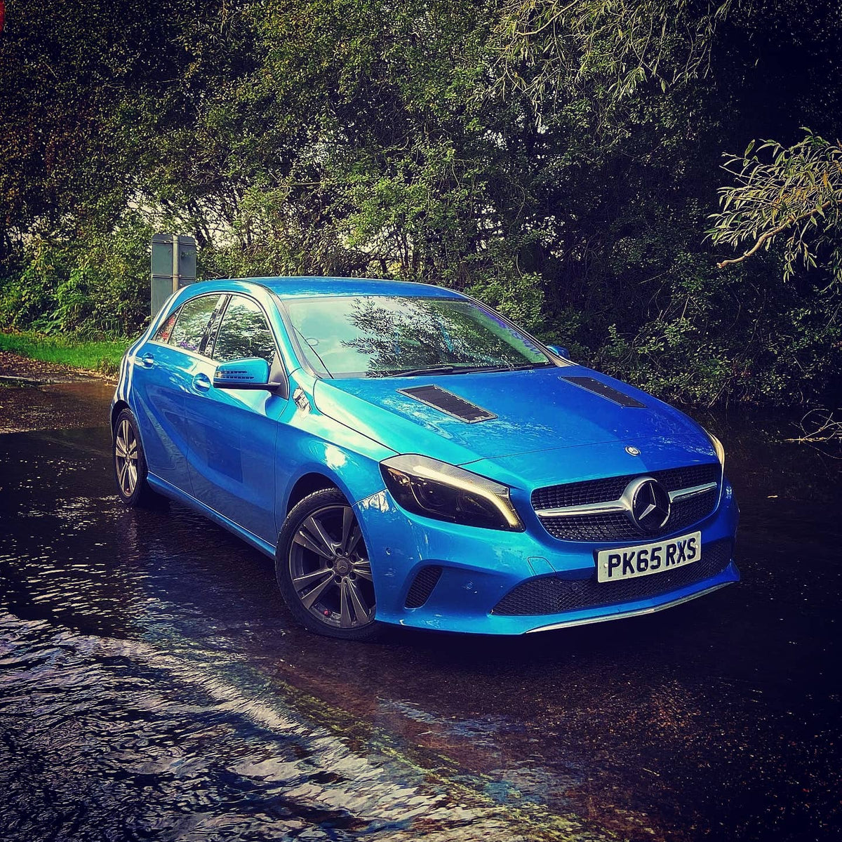 AMG Merc - with matching 4D Neon Plates – Delta Plates