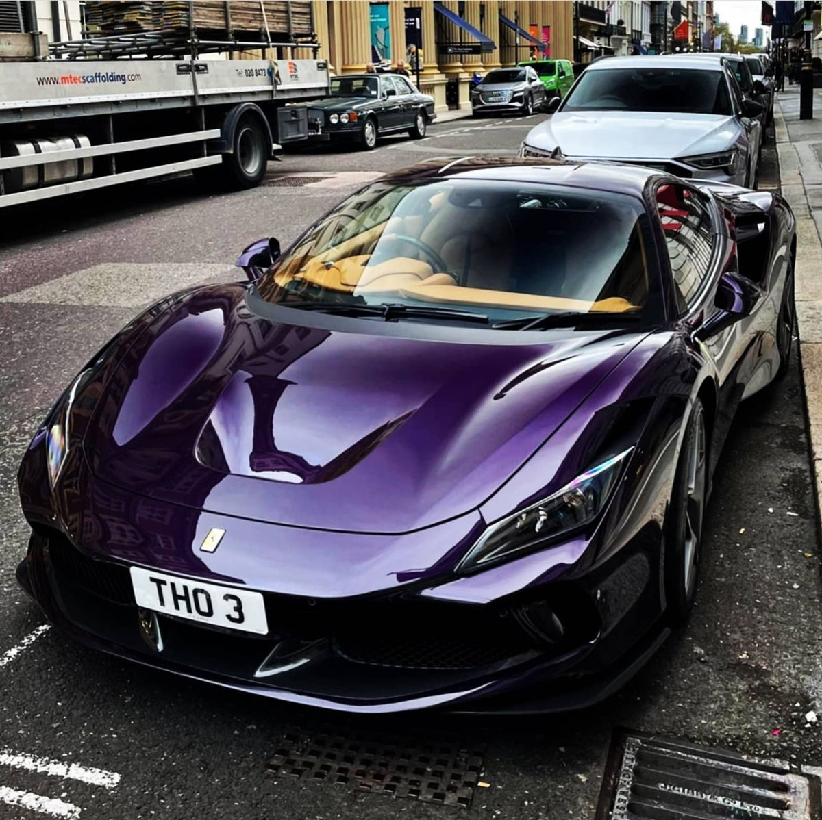 Ferrari F8 Tributo with some 3D gel plates – Delta Plates