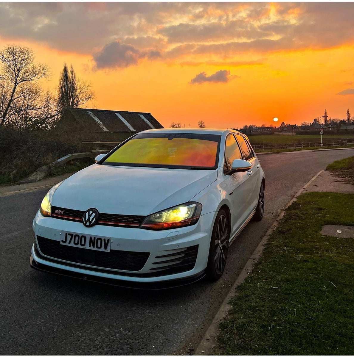 VW Golf GTI with some legal short 4D plates – Delta Plates