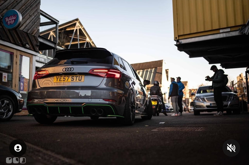 Audi A3 with some 3D gel plates – Delta Plates