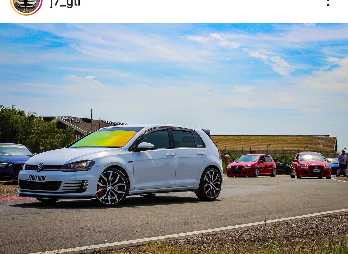 VW Golf GTI with some short 4D plates – Delta Plates