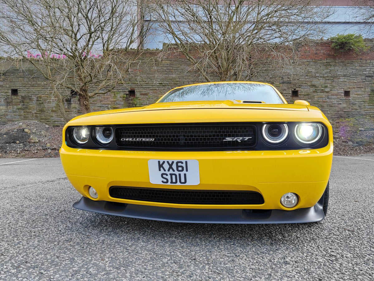 Dodge Challenger SRT with some US size 3D plates – Delta Plates